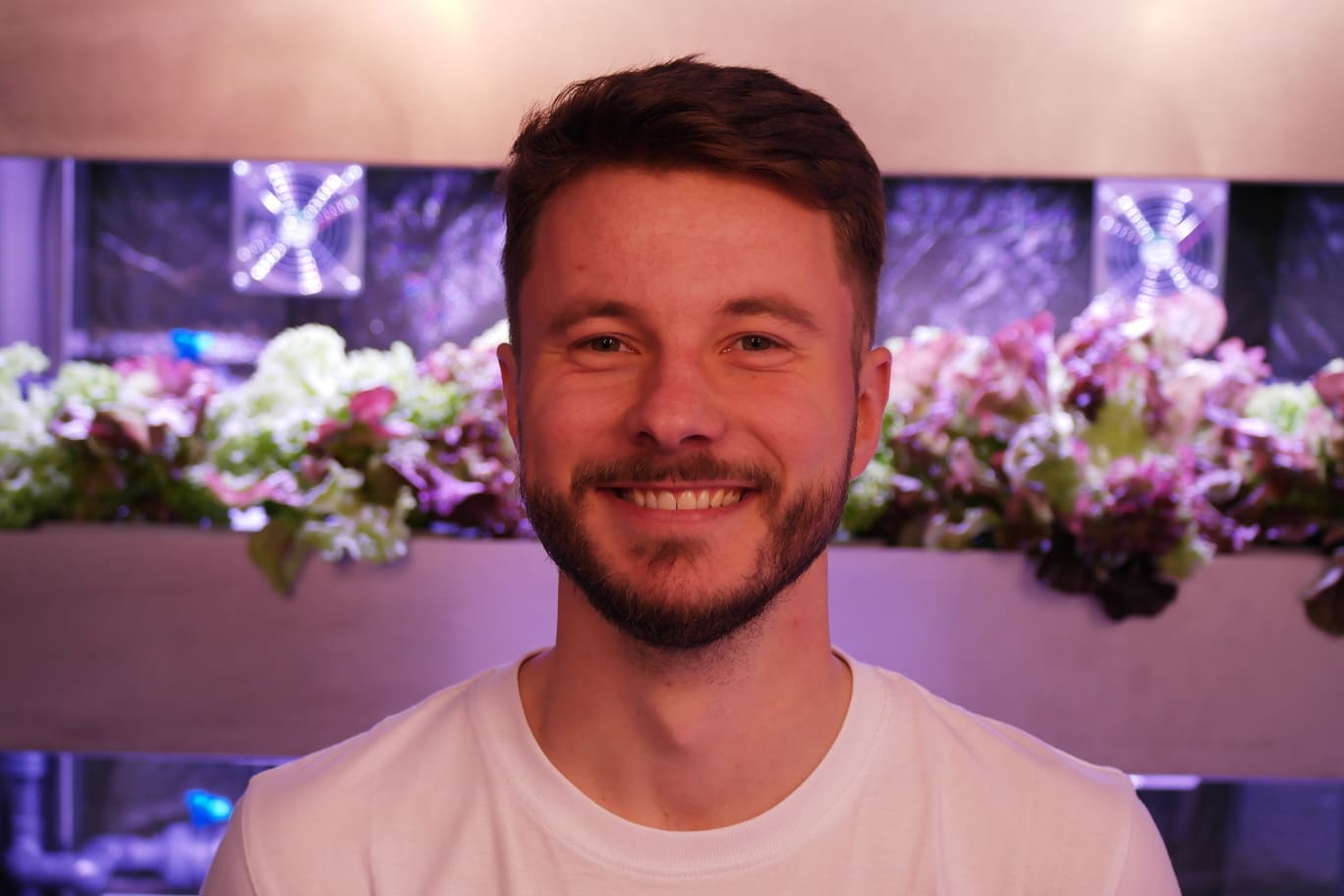 greenhub: Revolutionizing Indoor Farm Innovation